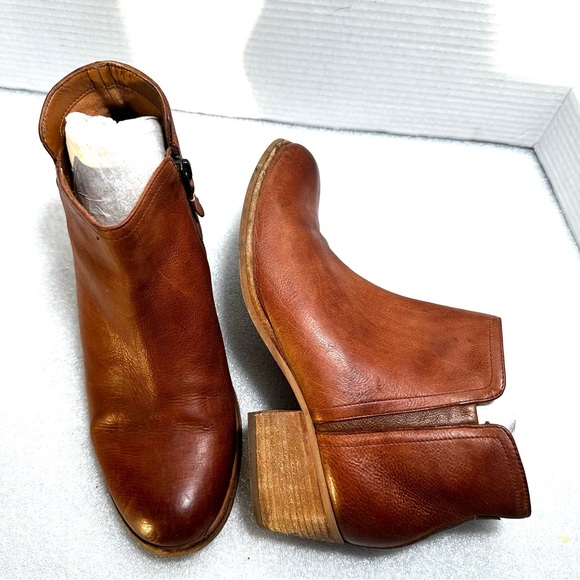 Clarks | Shoes | Clarks Brown Soft Leather Side Zip Ankle Boots W Block ...